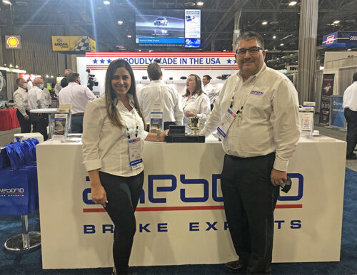 AAPEX 2021: Akebono Displays Problem Solving Brake Pads - Autosphere