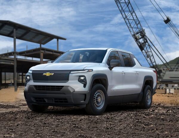 2024 Chevrolet Silverado EV: Built for Work [and Zero Tailpipe ...